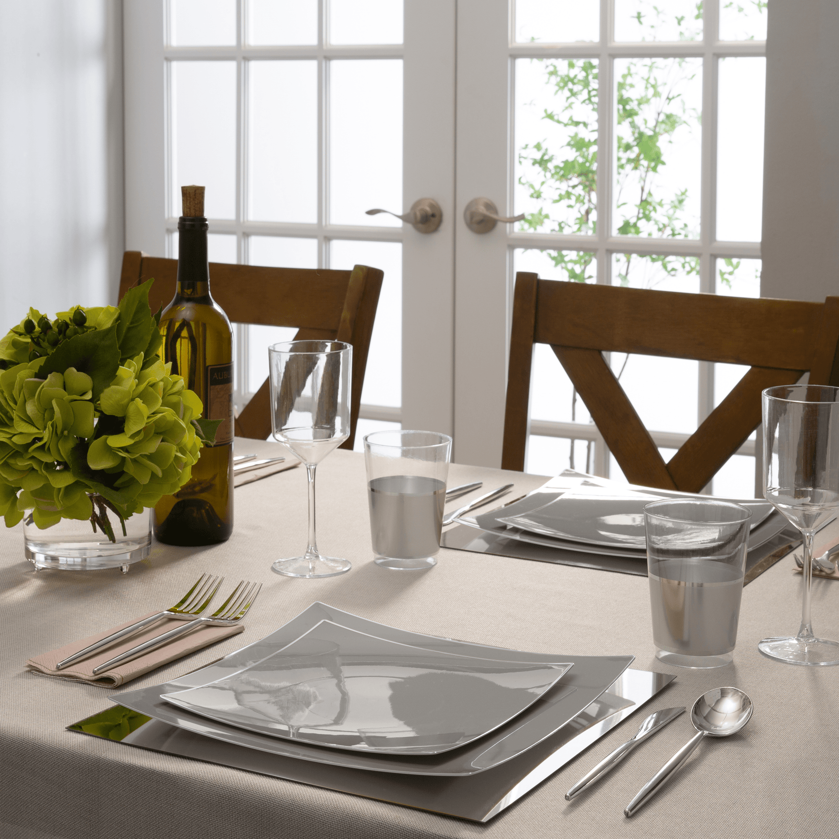 Square Grey • Silver Plastic Plates | 10 Pack - Luxe Party NYC